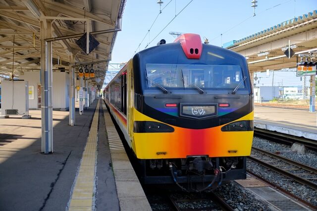 Scenic Train Routes – Resort Shirakami | Japan Travel by NAVITIME ...