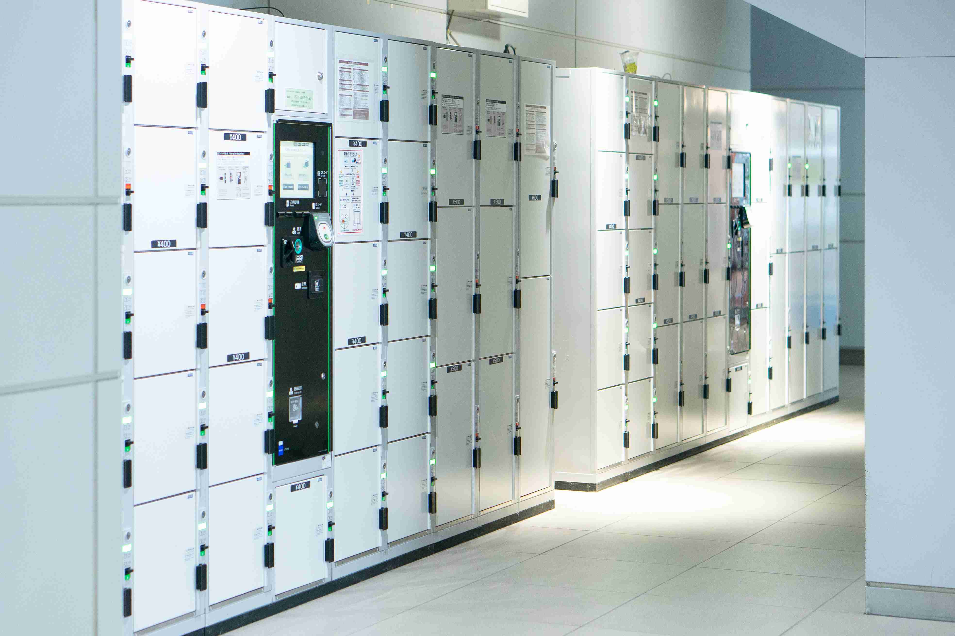 Coin Lockers and Baggage Storage Services at Shin-Osaka Station | Step ...