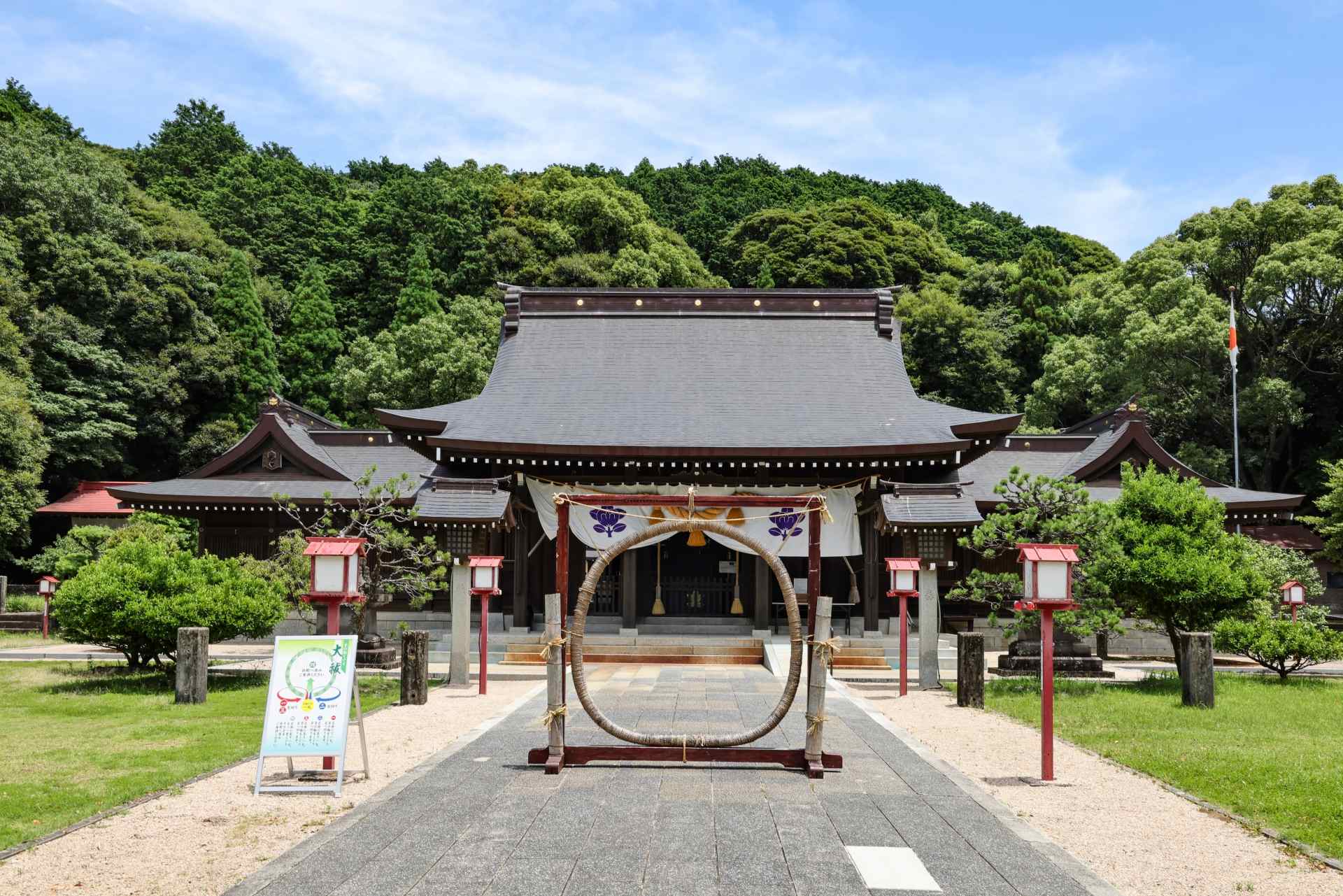 A Basic Guide to Visiting Japanese Temples and Shrines | Japan Travel ...