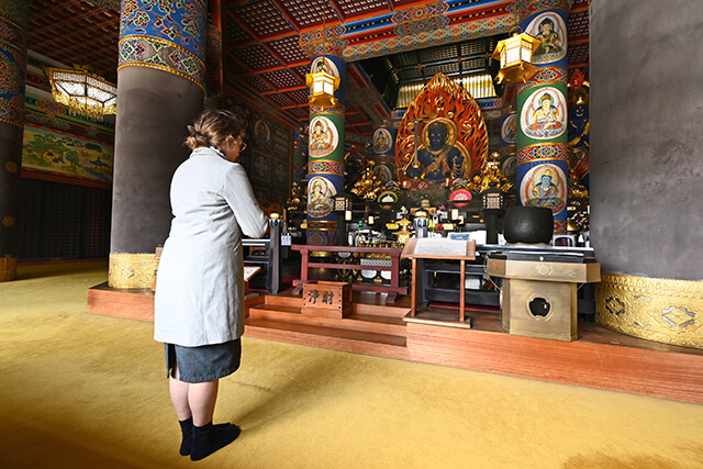 The Power of Prayer at Naritasan Shinsho-ji Temple | Japan Travel by ...