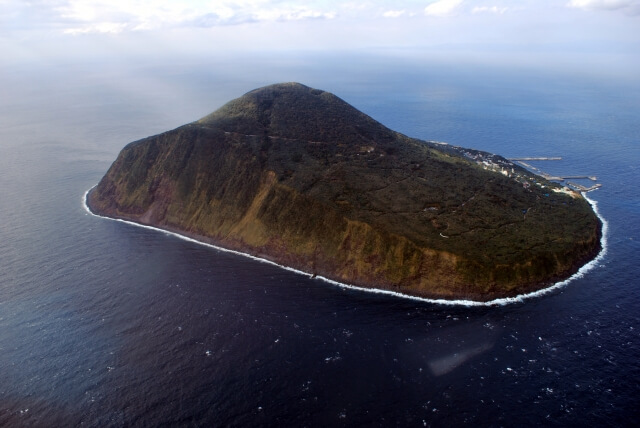 Minimum 10 minutes! A Day Trip to the 6 Best Islands of Tokyo | Japan ...