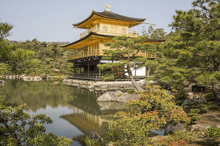 Goldbeating: The hardcore pummeling at the heart of Kanazawa gold leaf ...