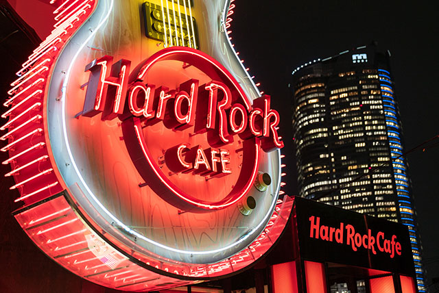 Nightlife in Roppongi: Take a walk on the wild side | Japan Travel by ...