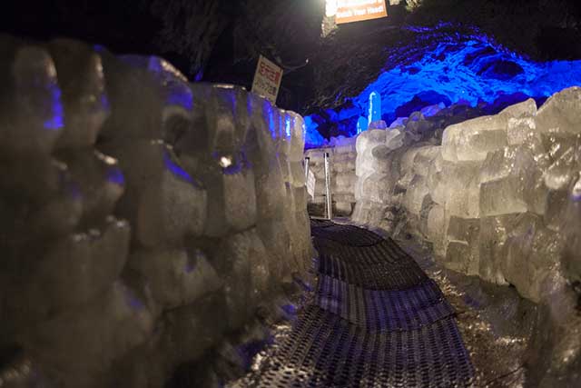Deep in the Caves of the Fuji Five Lakes | Japan Travel by NAVITIME ...