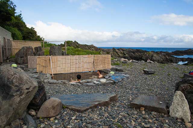 Hot Springs in Yakushima | Japan Travel by NAVITIME - Japan Travel ...