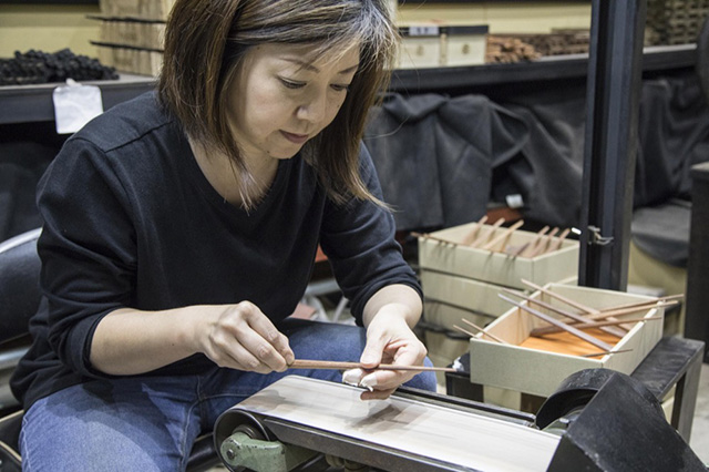 Artisanal Craftsmanship at the Marunao Chopstick Factory | Japan Travel ...