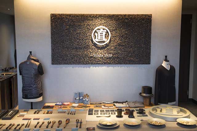 Artisanal Craftsmanship at the Marunao Chopstick Factory | Japan Travel ...