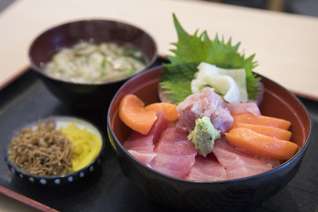 Miho-no-Matsubara, one of the largest pine groves in Japan | Japan ...