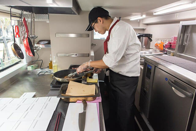 Ride and Dine on the Willer Express Restaurant Bus | Japan Travel by ...