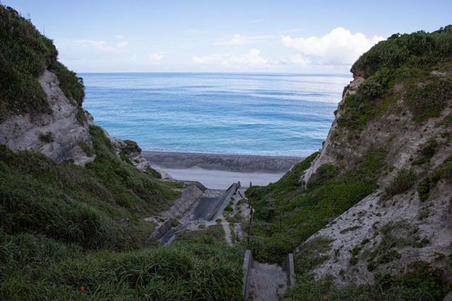 A Surf Trip to Niijima | Japan Travel by NAVITIME - Japan Travel Guides ...