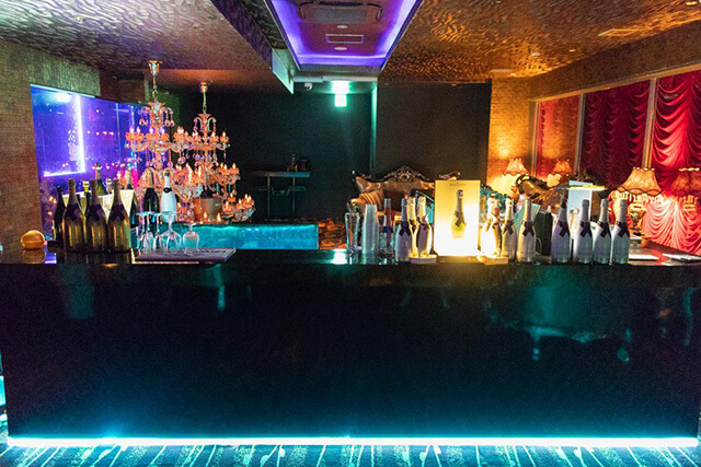 Superclubbing in Naha: Epica Nightclub | Japan Travel by NAVITIME ...