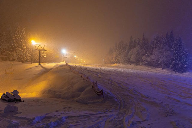 Skiing in Akakura Onsen | Japan Travel by NAVITIME - Japan Travel ...