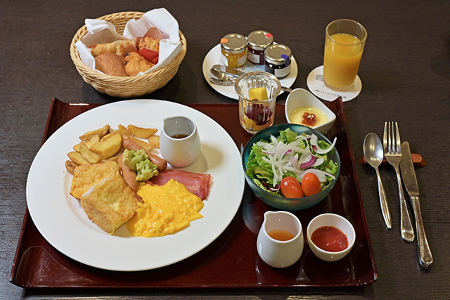 How to stay at a Ryokan (3) - Learn about Yukata and Ryokan Food ...
