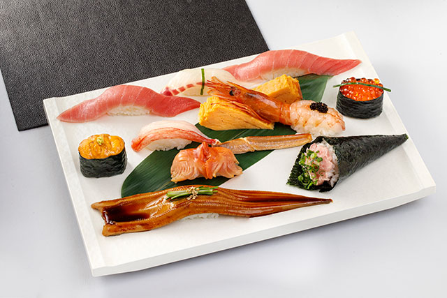 What To Do in Akasaka: Where To Eat, Drink, Shop and Sightsee | Japan ...